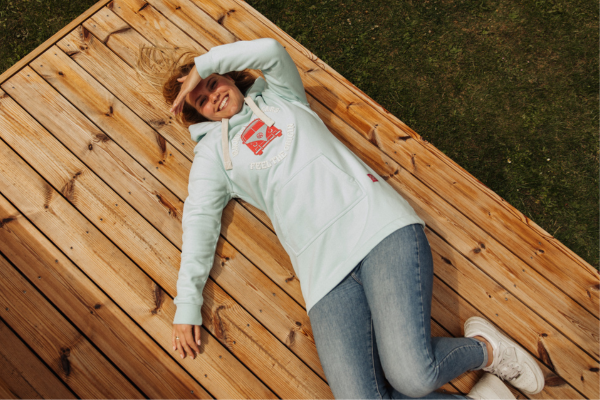 Evergreen Roads Lookbook | Vielseitige Van One Styles für deine ...